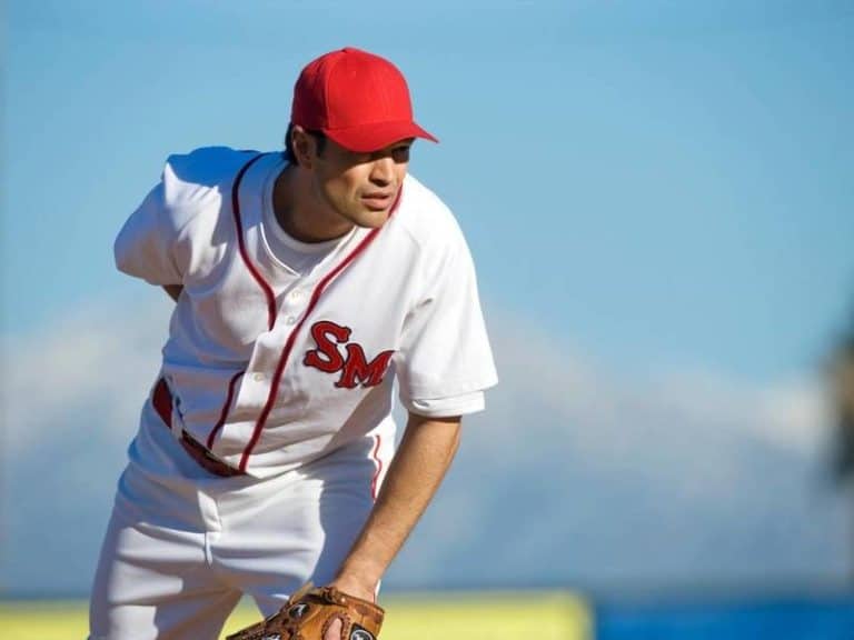 What Is a Balk in Baseball? A Complete Explanation - Coaching Kidz